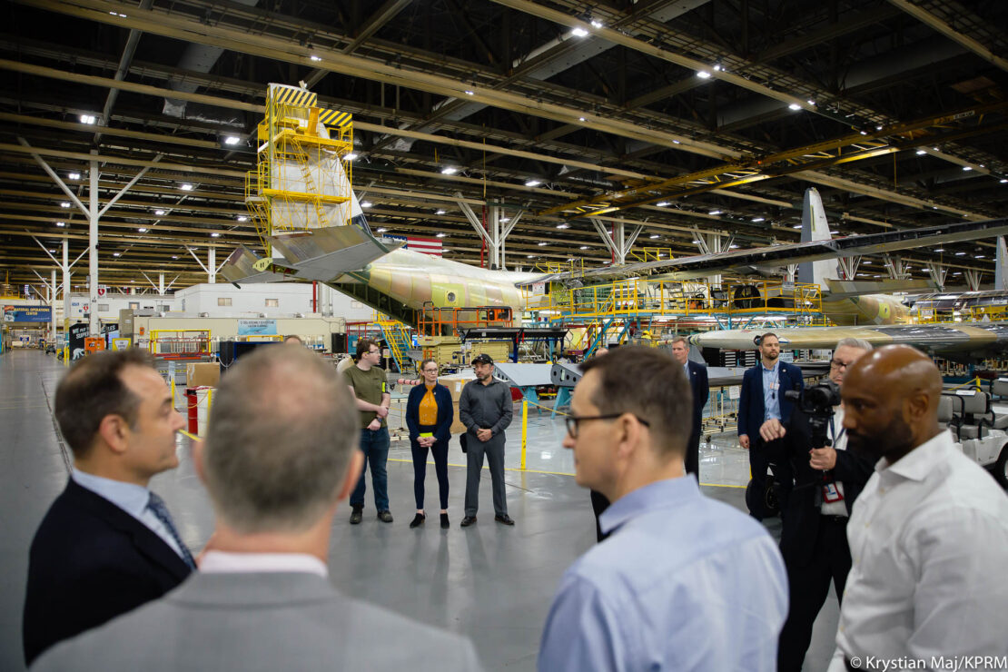 Premier Morawiecki w zakładach Lockheed Martin – MILMAG