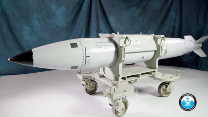 F-35 certyfikowany do użycia bomb nuklearnych B61-12 – MILMAG